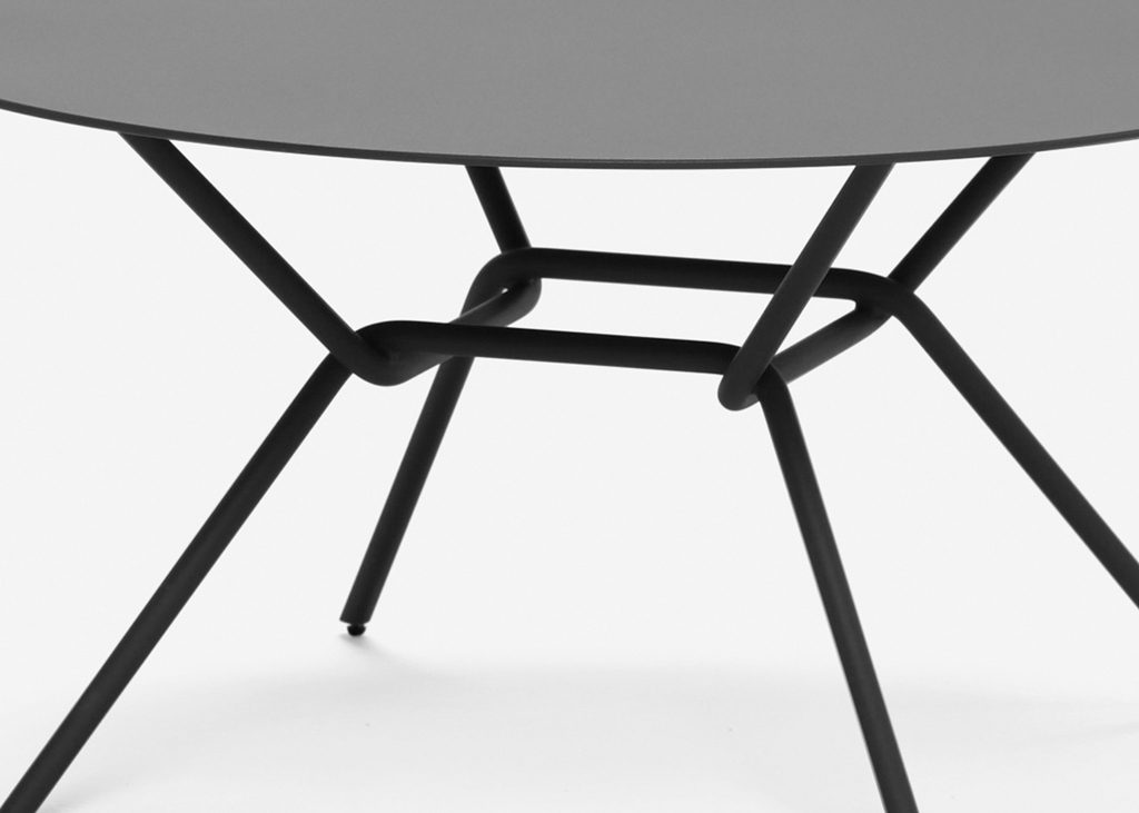 Strain Table – Bonaldo Montréal