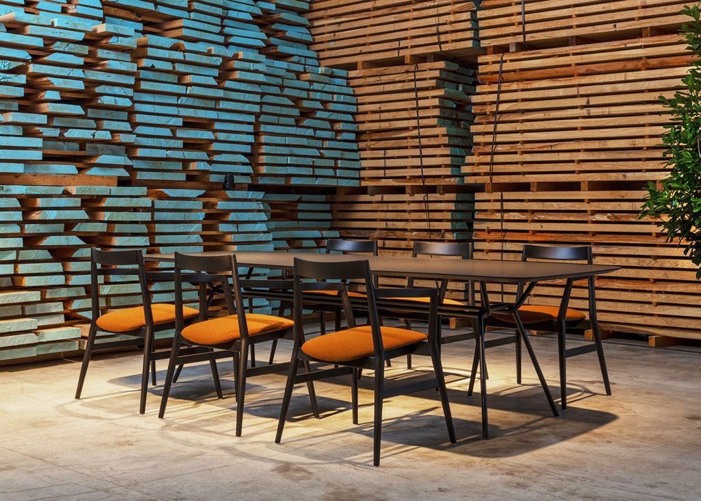 Strain Table – Bonaldo Montréal