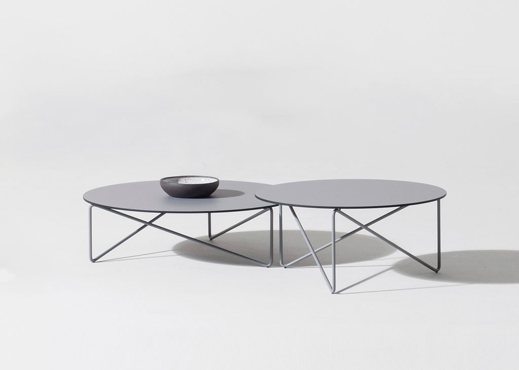Polygon Table – Outdoor – Bonaldo Montréal