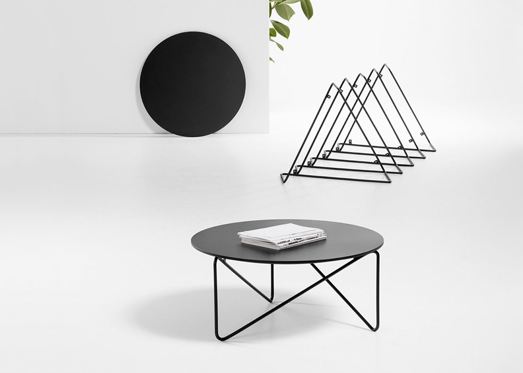 Polygon Table – Outdoor – Bonaldo Montréal