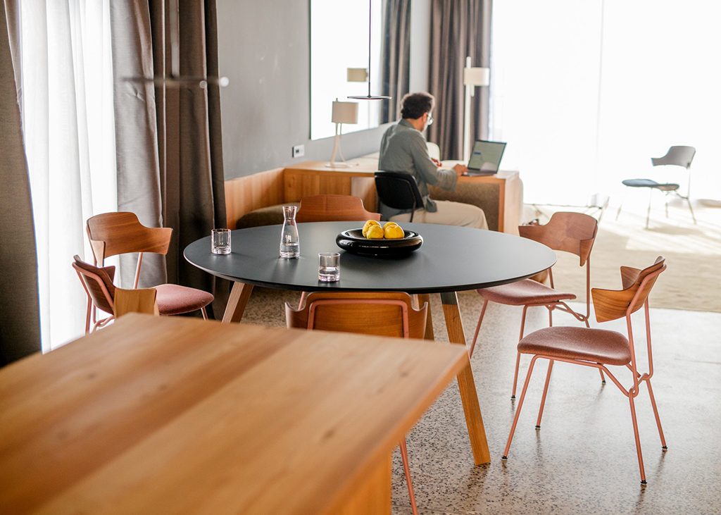 Strain Chair – Bonaldo Montréal