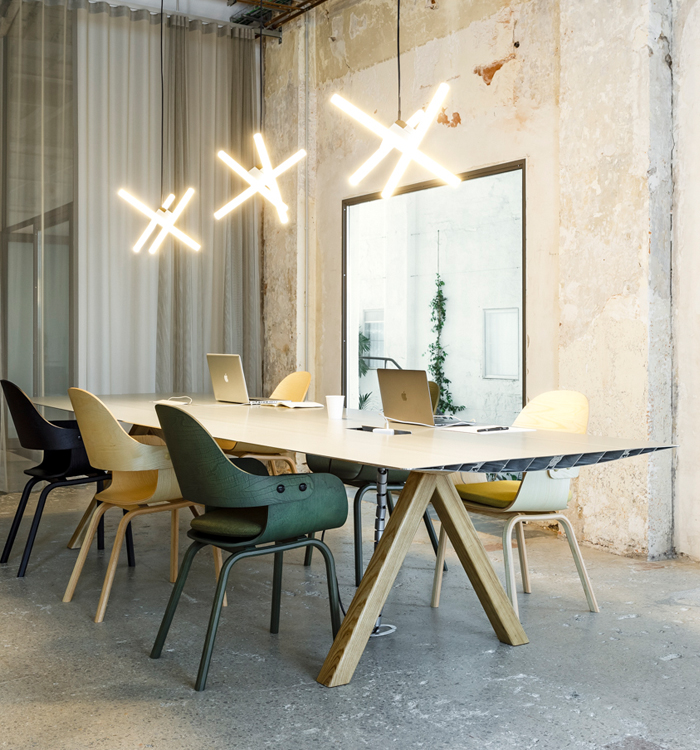 Table B Cable Management – Bonaldo Montréal