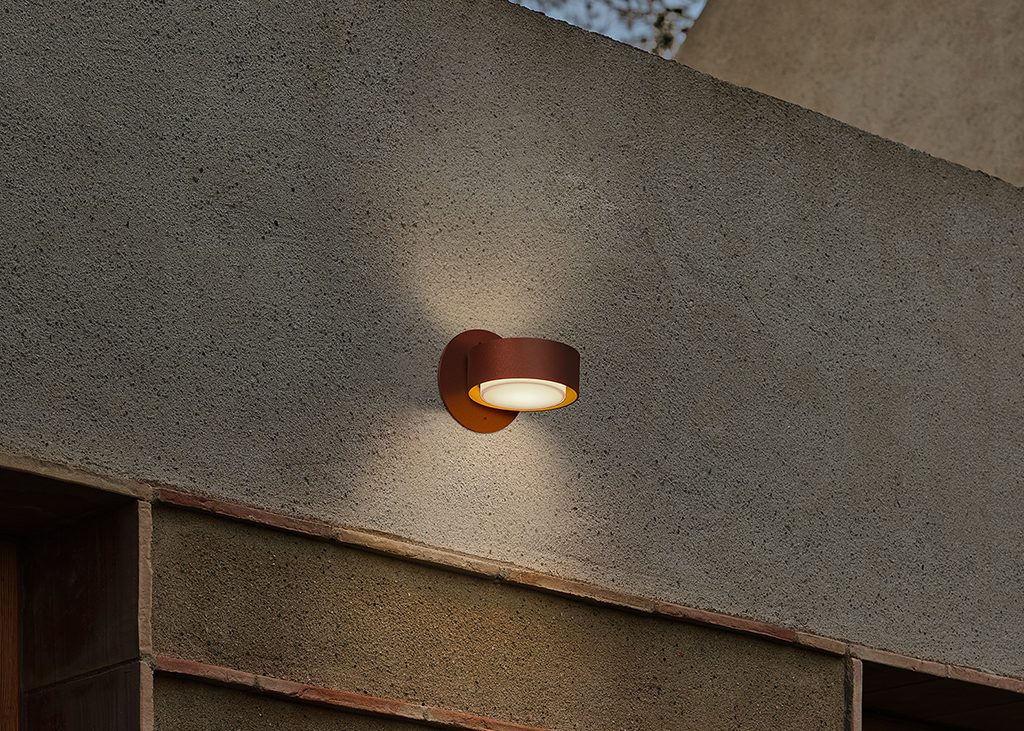 Plaff-on! A Wall lamp – Bonaldo Montréal