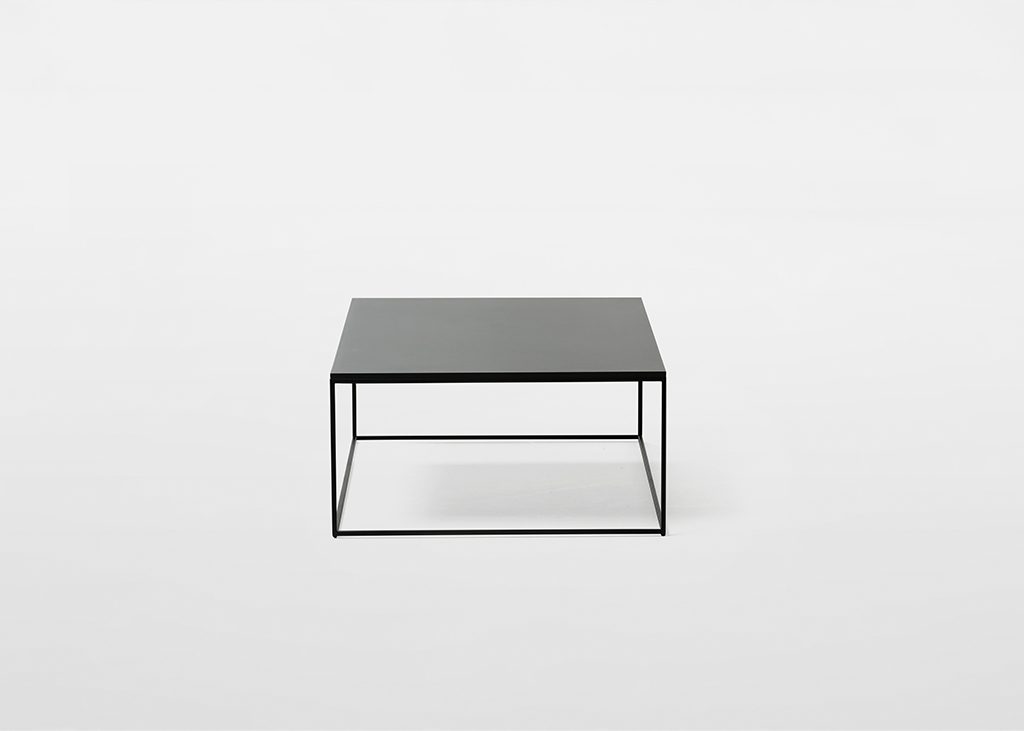 Frameless Table – Bonaldo Montréal