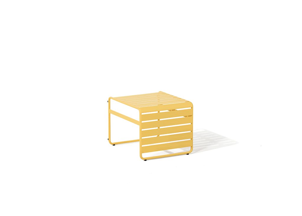 Jugo Side Table – Outdoor – Bonaldo Montréal