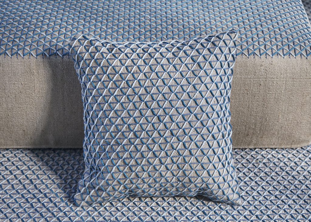 Raw Pillow – Bonaldo Montréal